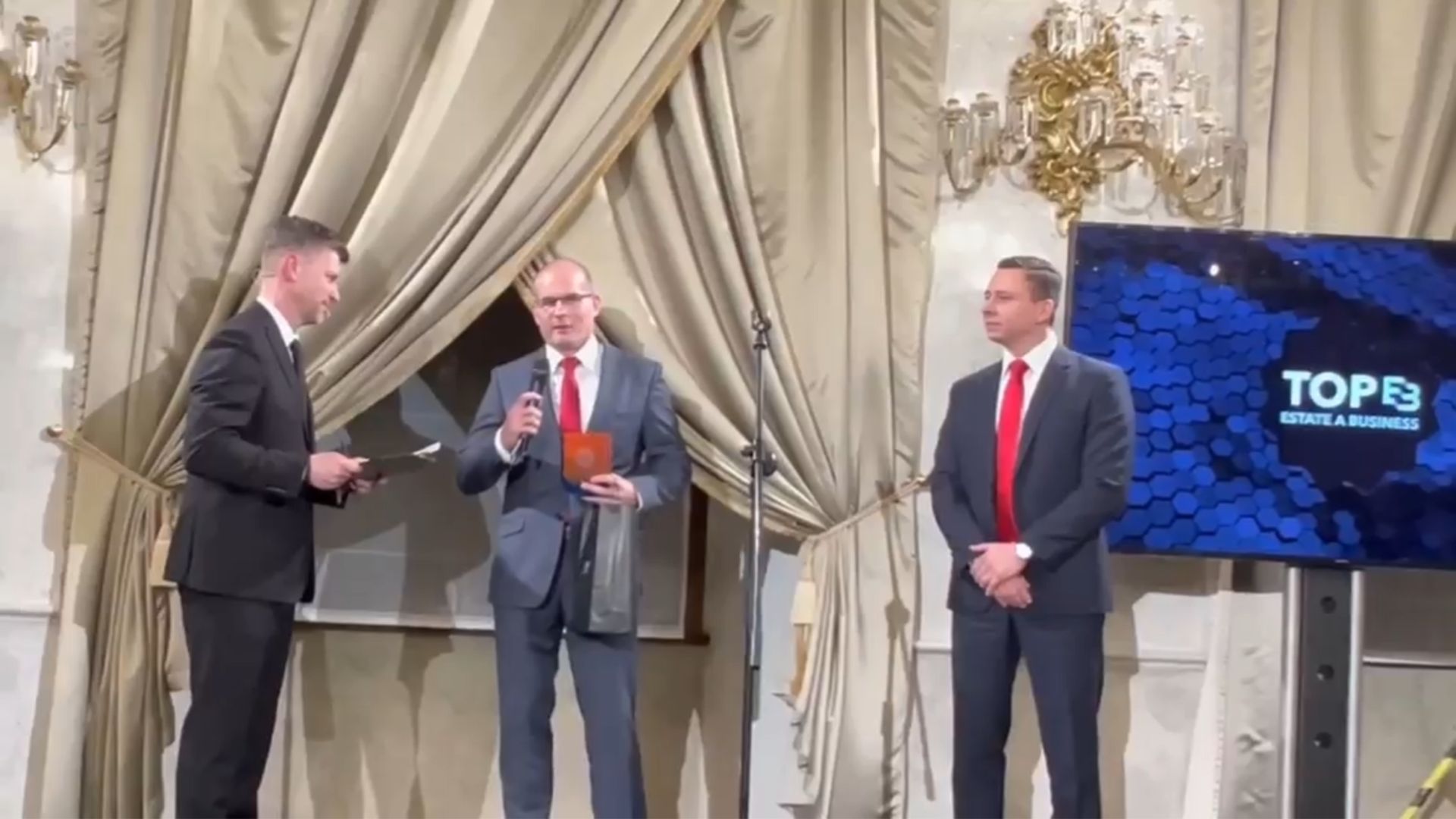 Celebrating Innovation in Prague | twinzo - Digital Twin